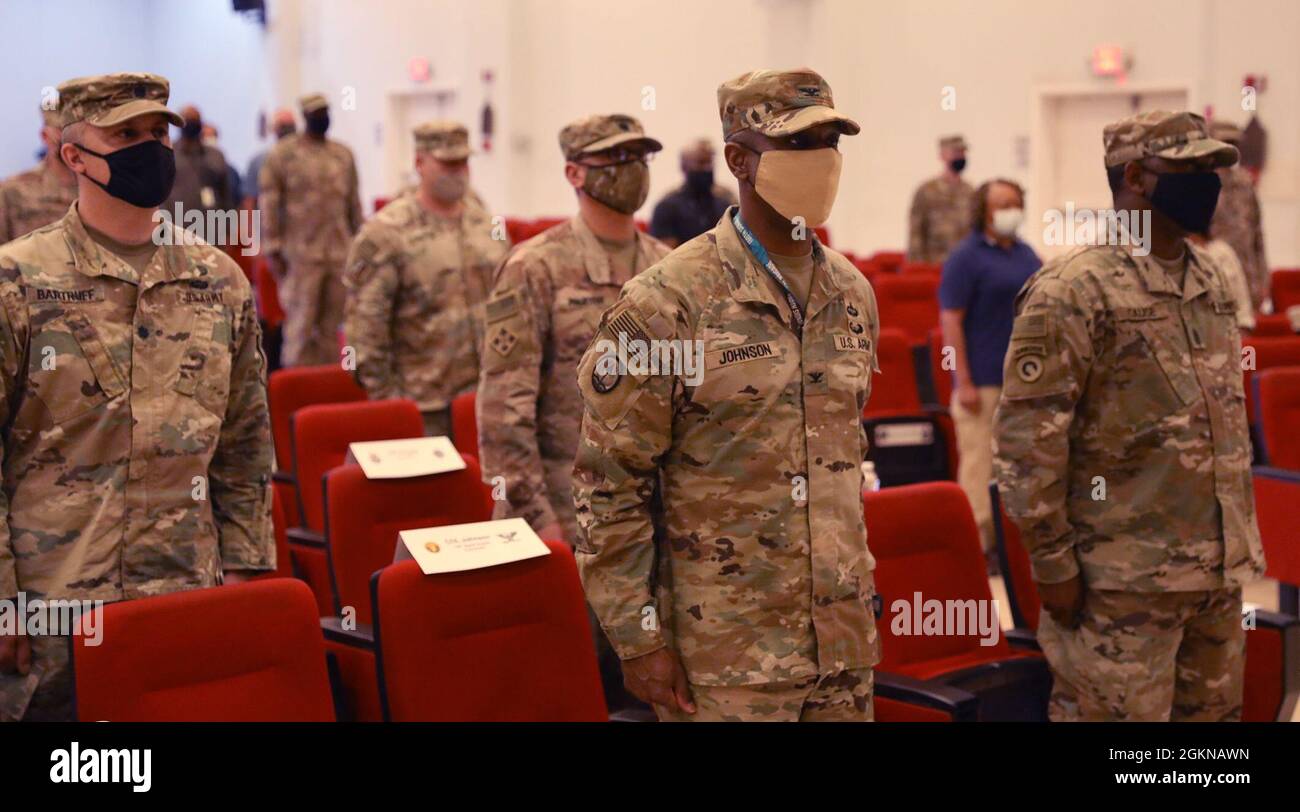 Regional contracting center kuwait hi-res stock photography and images ...