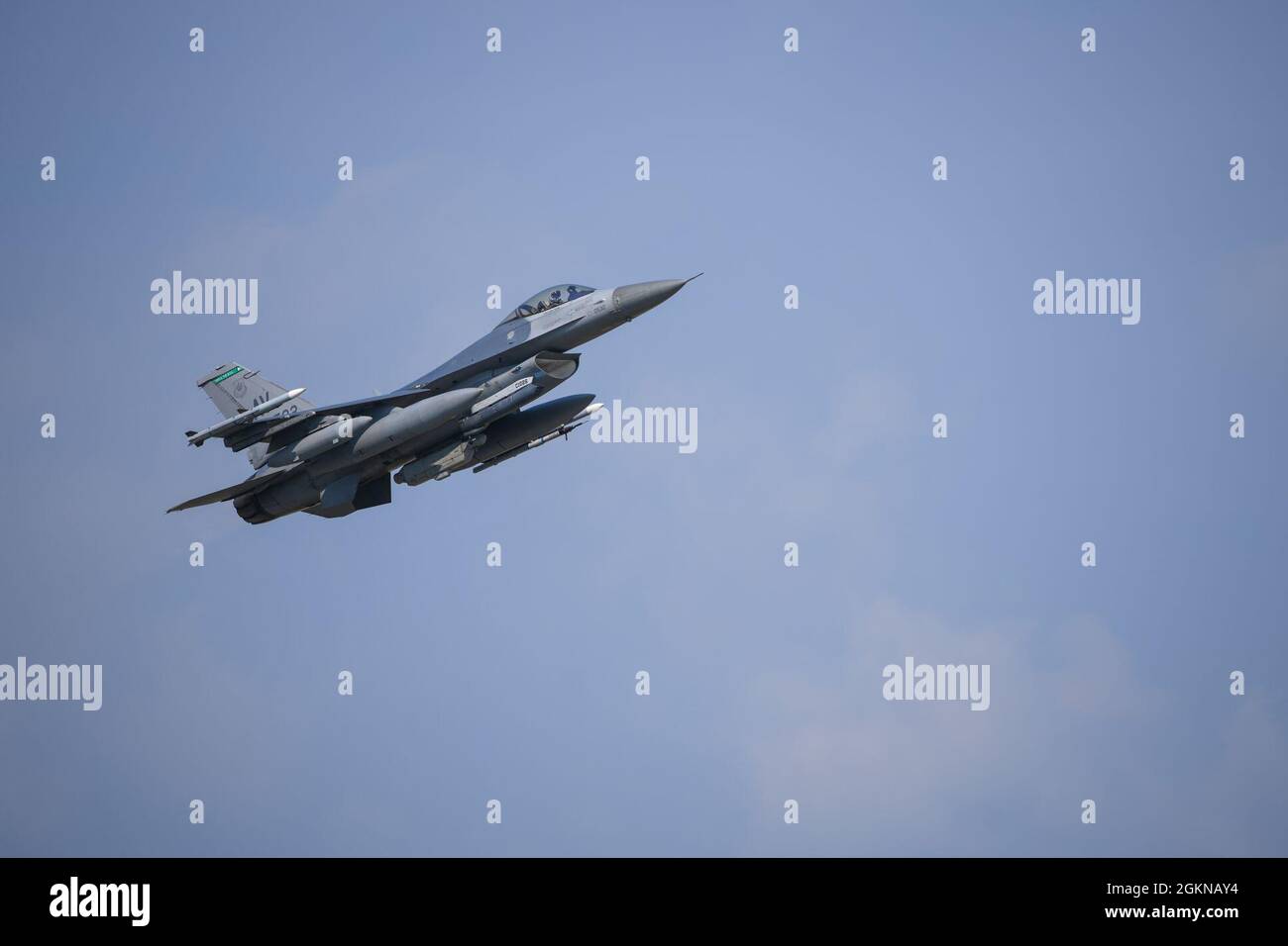 A U.S. Air Force F-16 Fighting Falcon assigned to the 555th Fighter ...