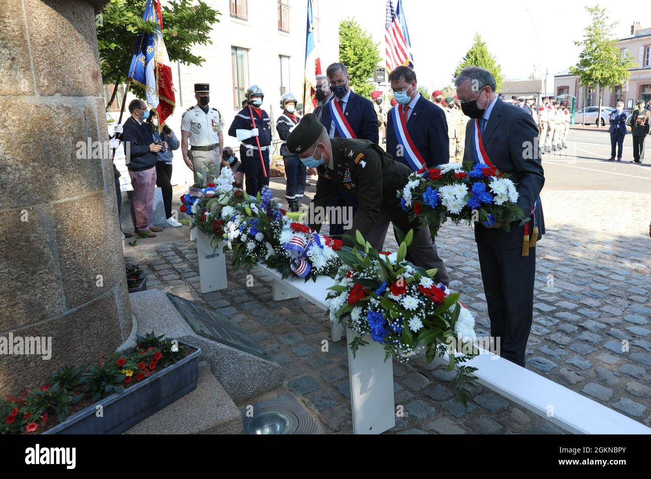 U.S. Army Col. Kevin Sharp, representing the 101st Airborne Division ...