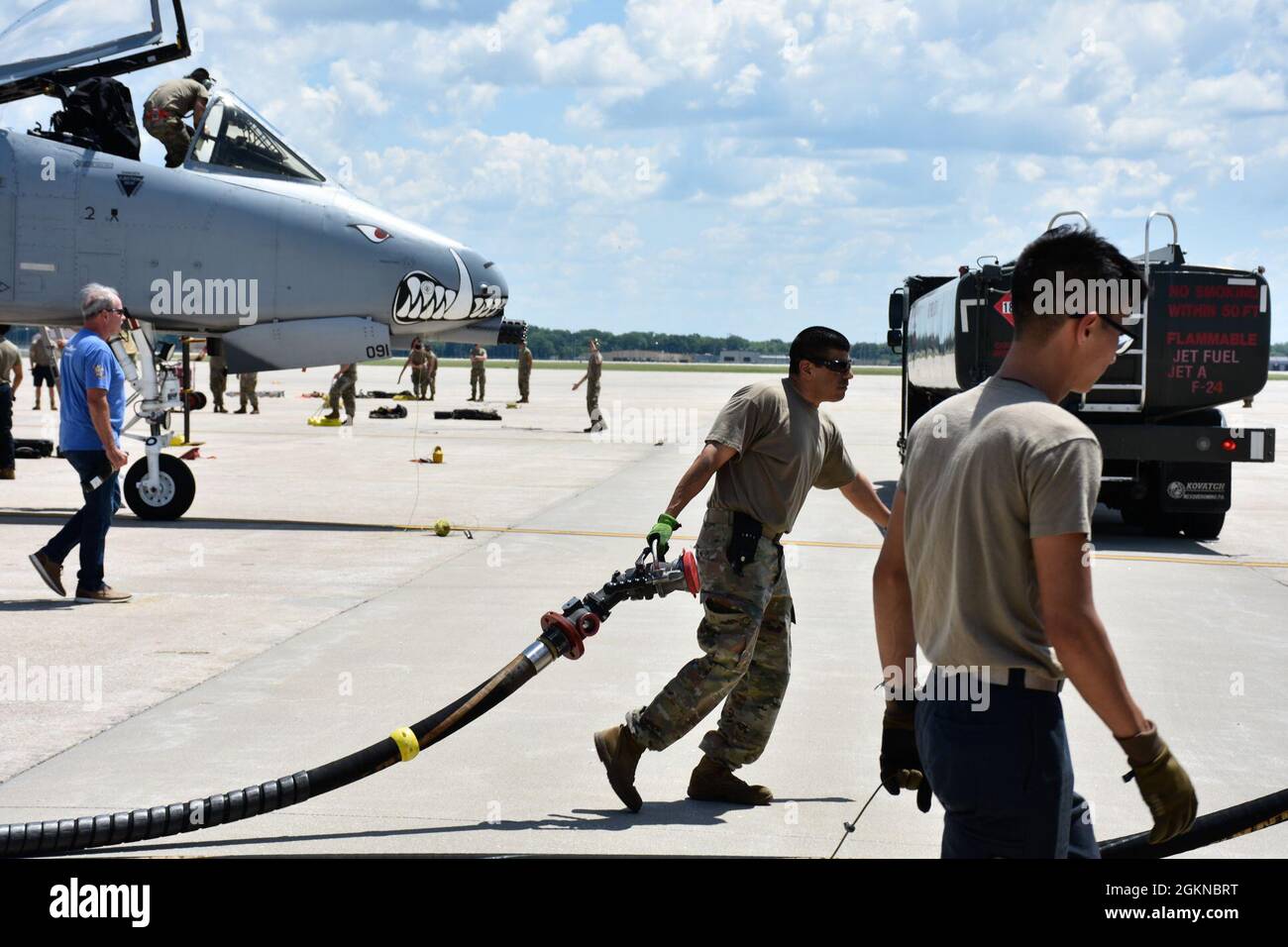 Maintainers from the 442d Maintenance Group team up with Airmen from ...