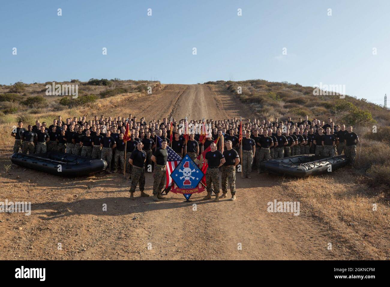 U.S. Marines with 1st Reconnaissance (Recon) Battalion, 1st Marine ...