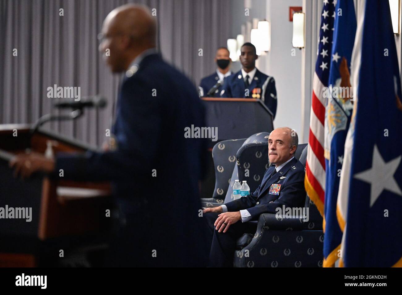 Gen robert brown hi-res stock photography and images - Alamy