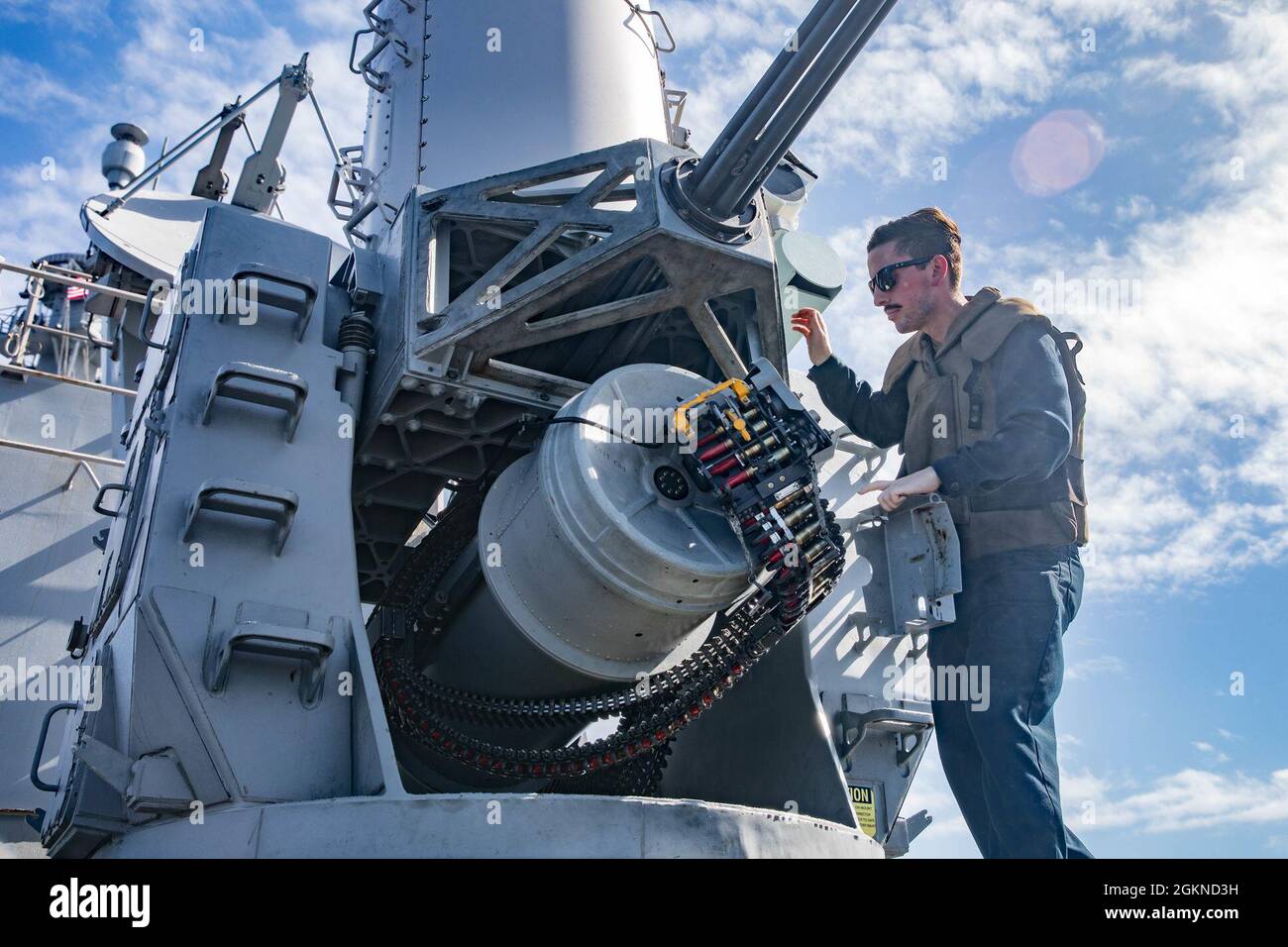PACIFIC OCEAN (June 4, 2021) – Fire Controlman 1st Class Michael ...