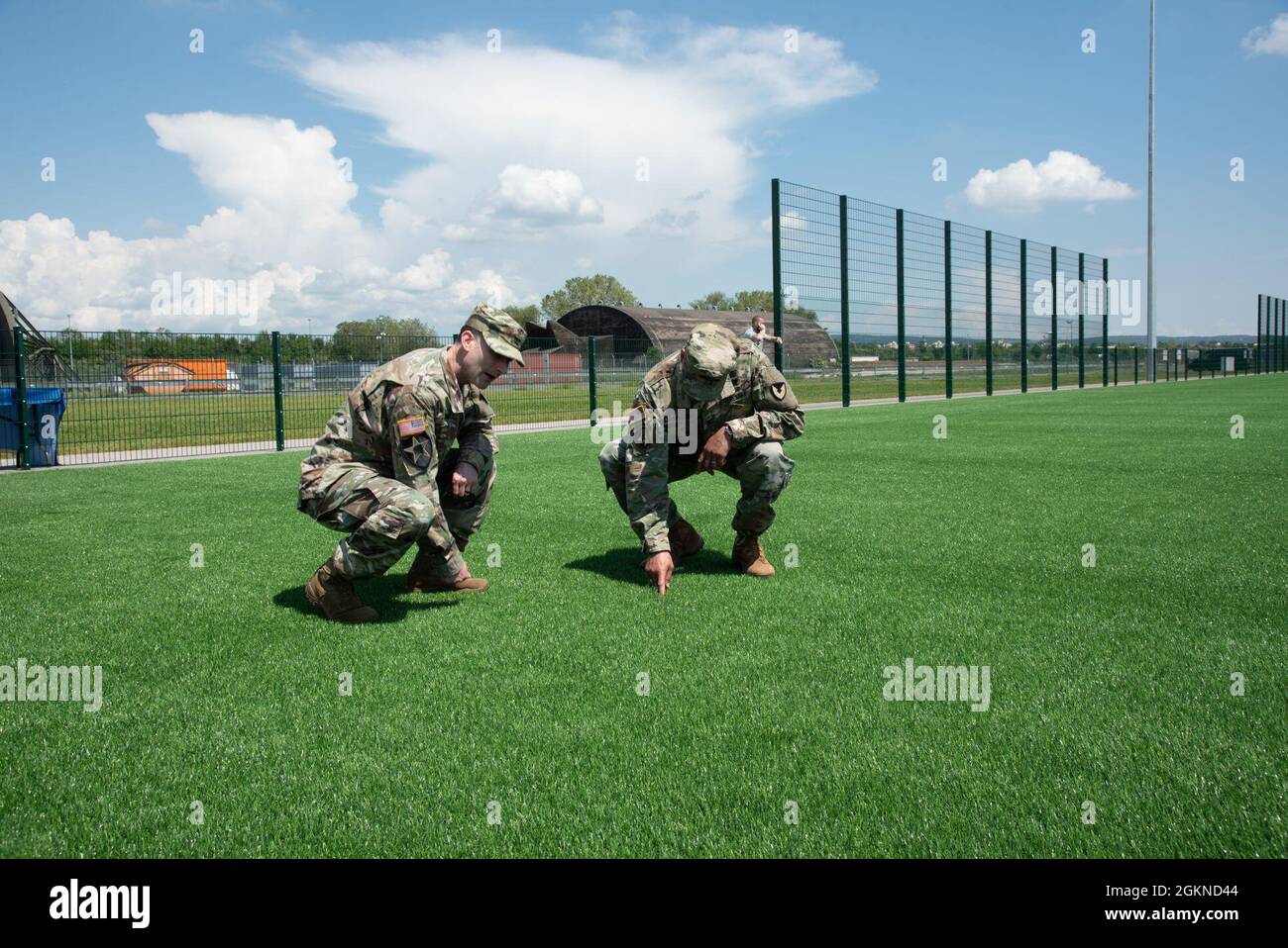 From left right army col hi-res stock photography and images - Alamy