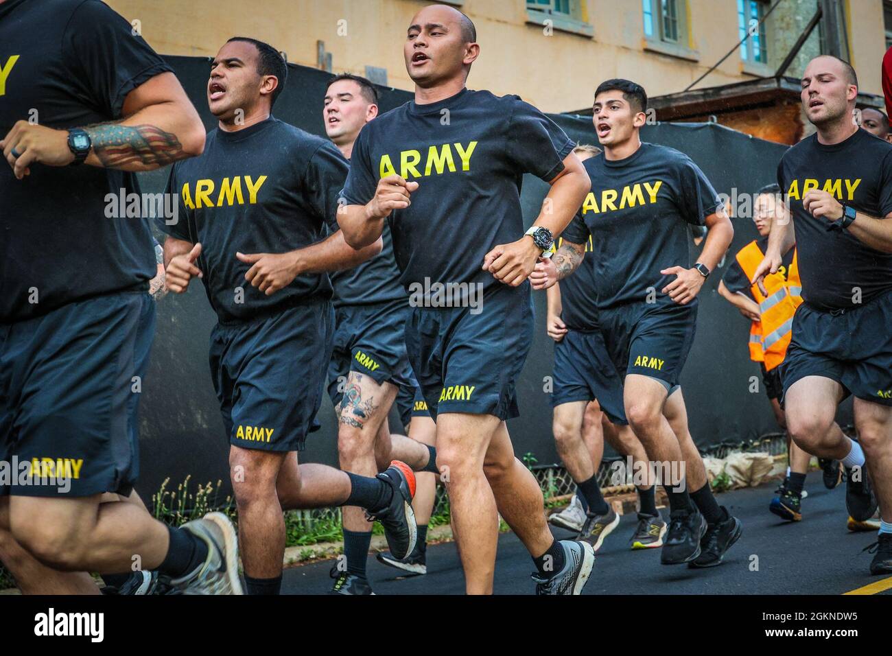 Battalion run physical training hi-res stock photography and images - Alamy