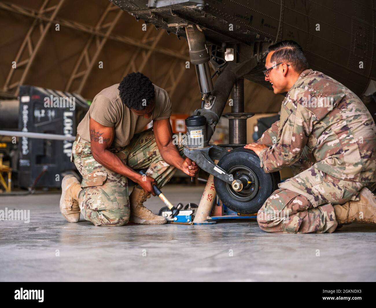 Spc. Tyre Moody, left, and Sgt. Cruz Gonzalez, both soldiers from B ...