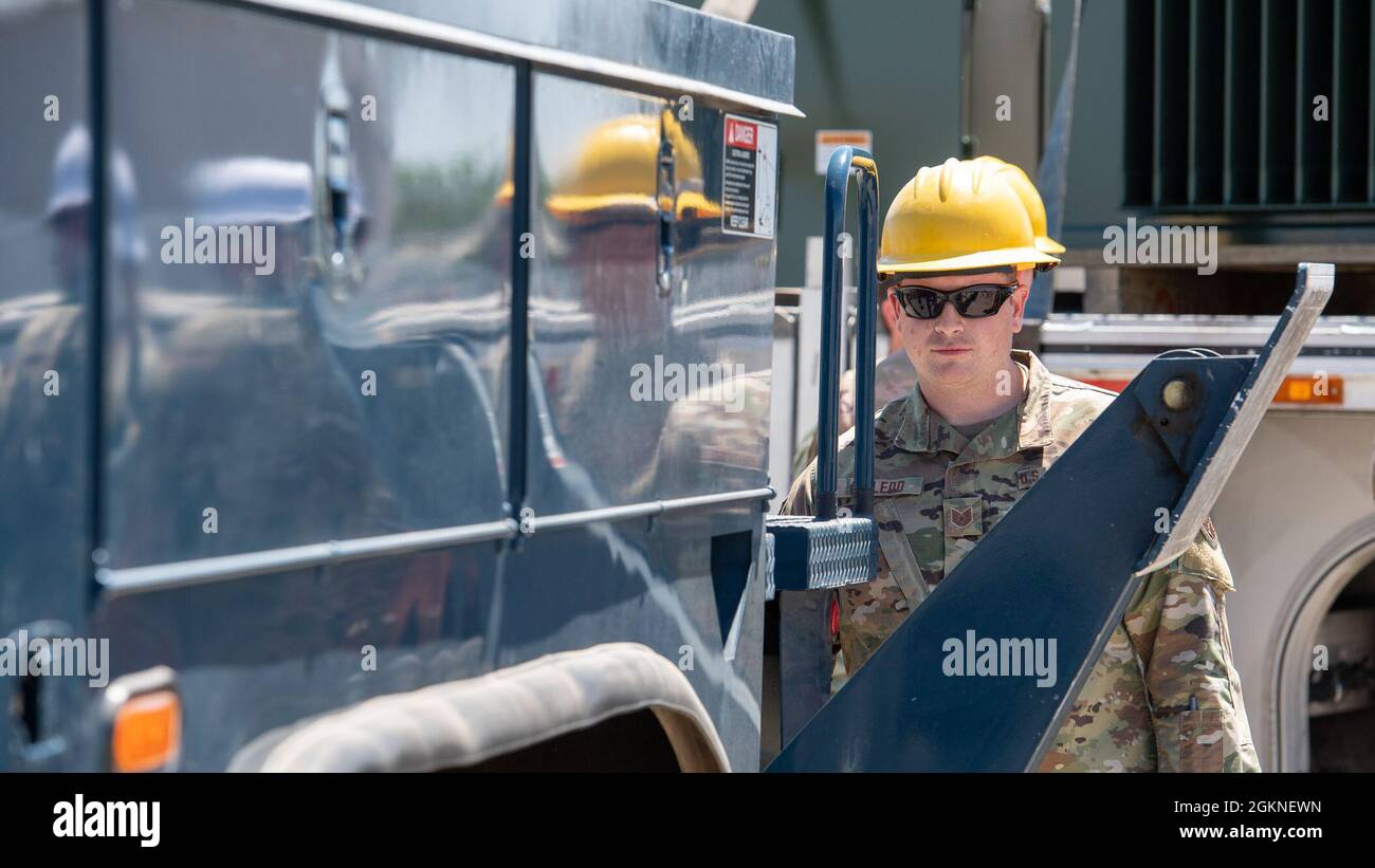 Tech. Sgt. Ian L. McCleod, an electrical systems craftsman from the ...