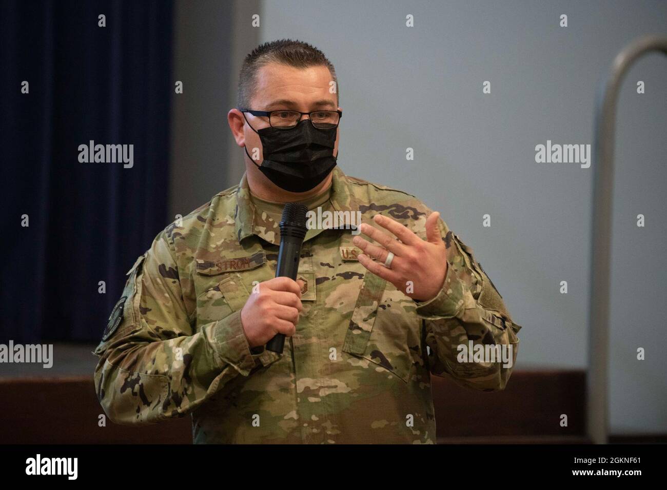 U.S. Air Force Master Sgt. Jonathan Strom, 422nd Medical Squadron ...