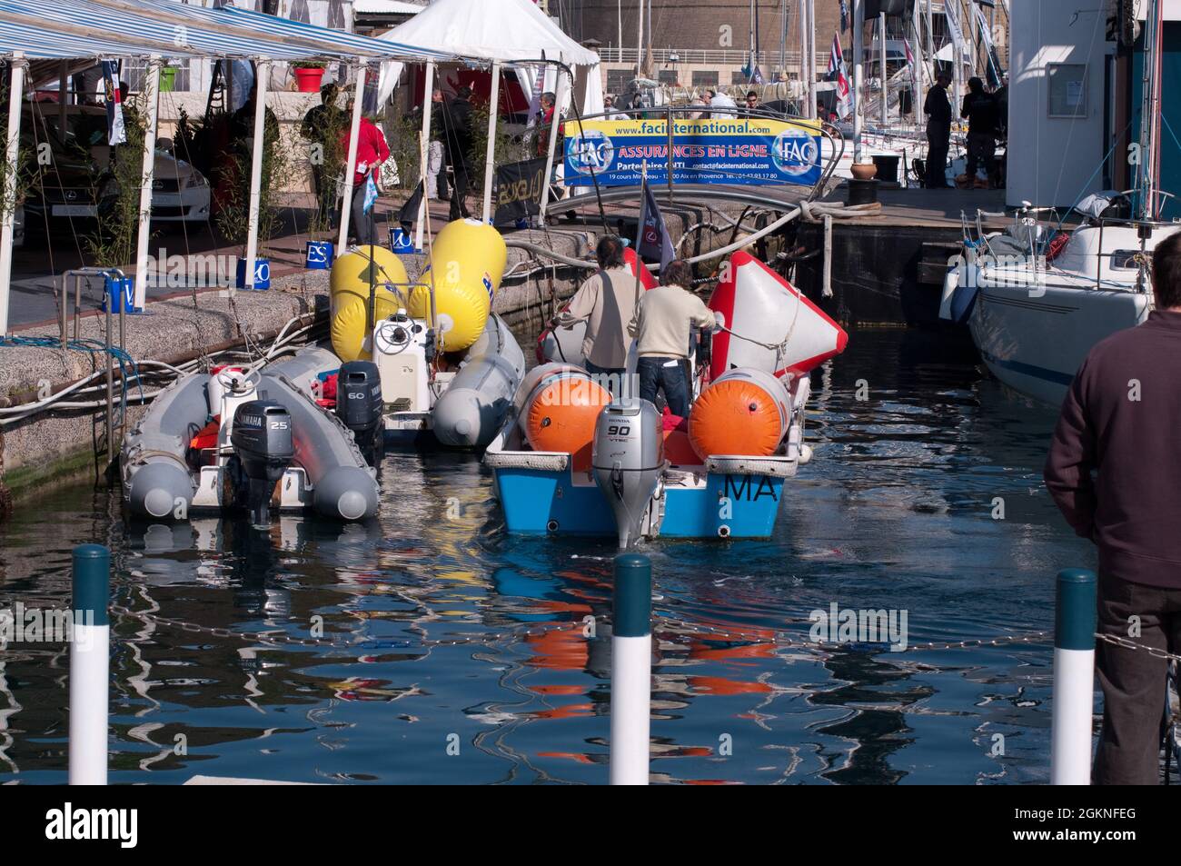 Cntl hi-res stock photography and images - Alamy