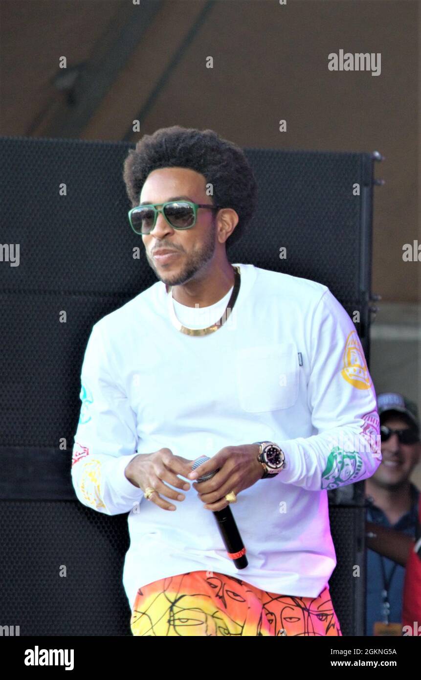 Ludacris bridges hi-res stock photography and images - Alamy