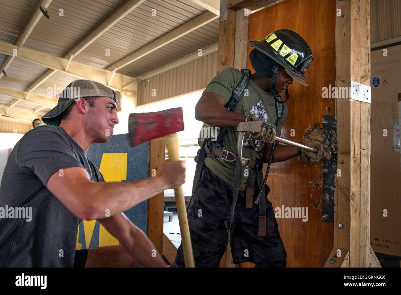 Defenders with the 386th Expeditionary Security Forces Squadron breach ...