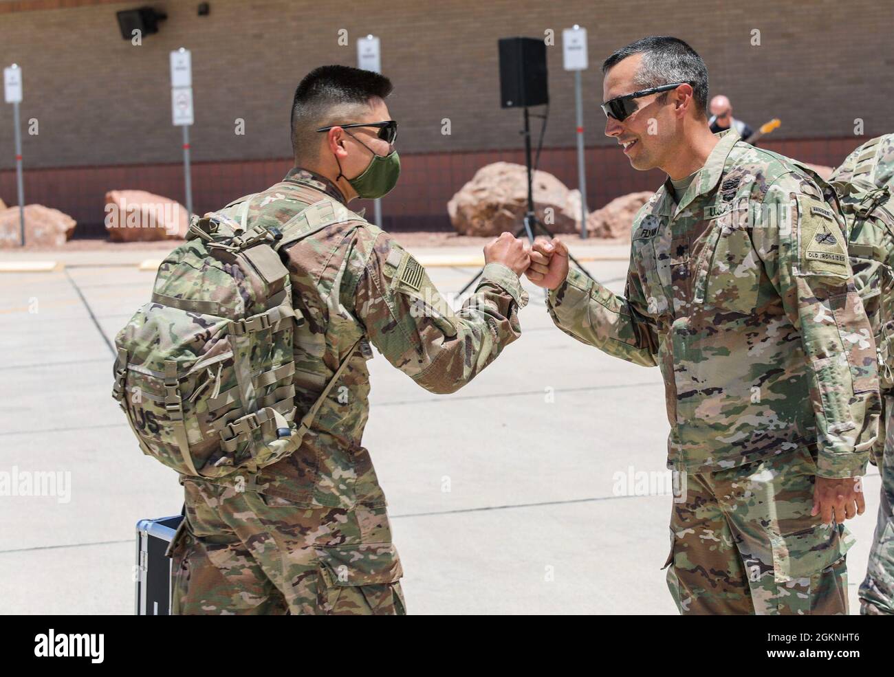 The final flight of Soldiers with 2nd Armored Brigade Combat Team, ‘The ...