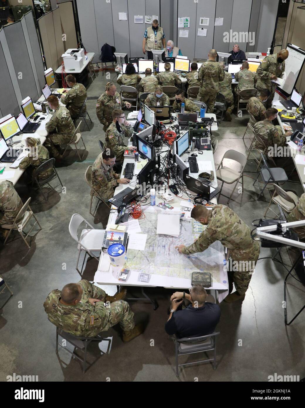 Soldiers with the 32nd “Red Arrow” Infantry Brigade Combat Team ...