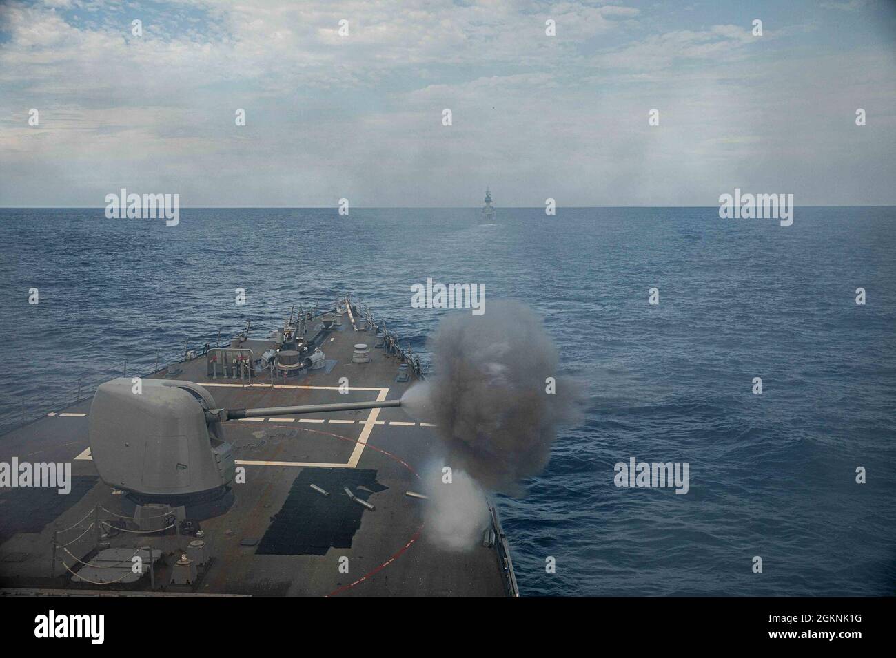 210606-N-XU073-1338 SOUTH CHINA SEA (June 6, 2021) – The Royal ...