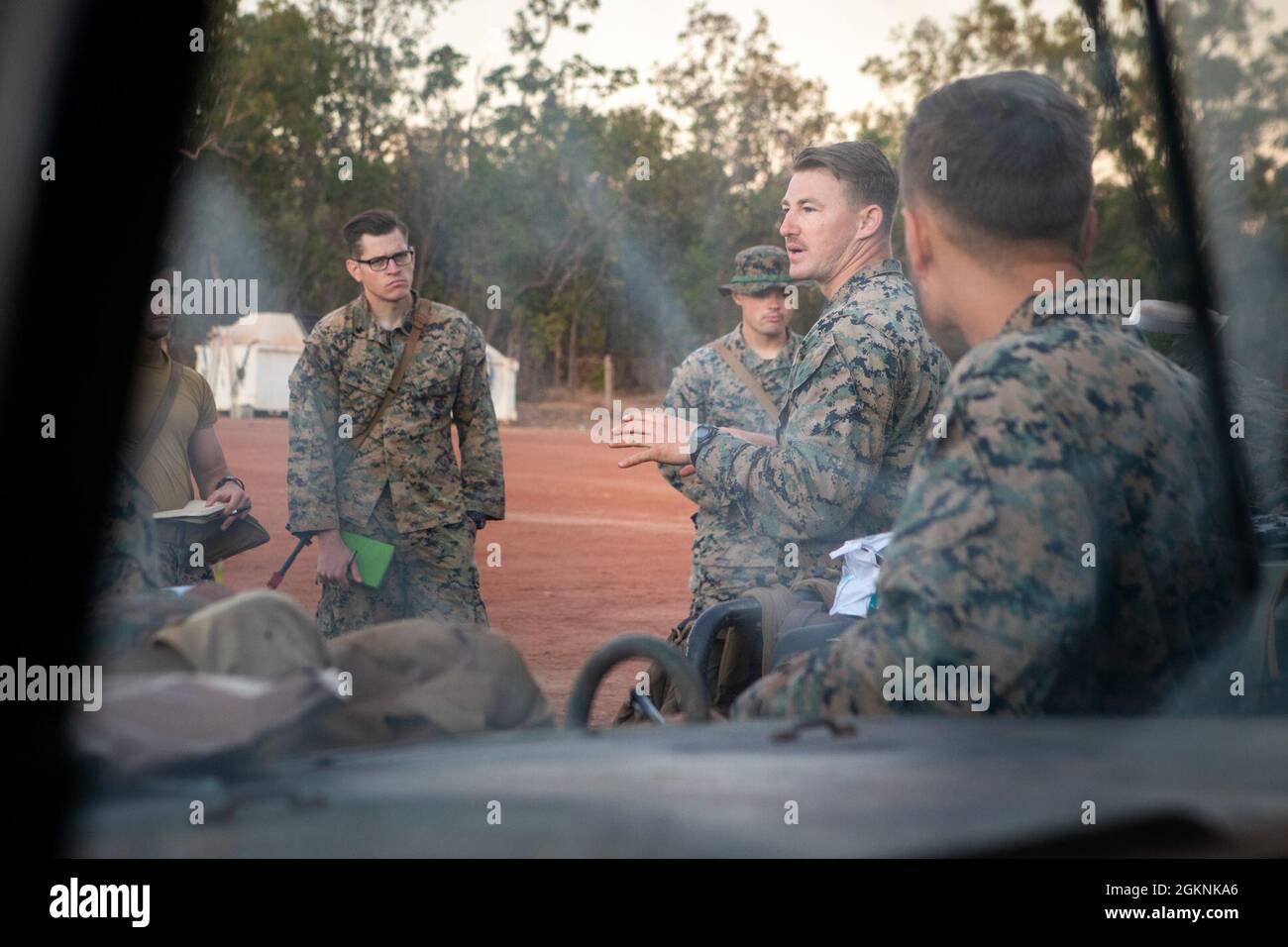 Combat logistics battalion 7 hi-res stock photography and images - Alamy