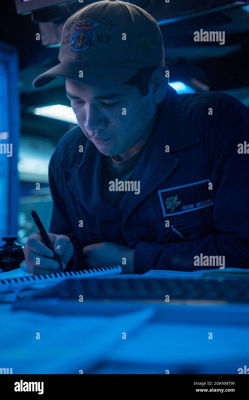 Combat information center cic hi-res stock photography and images - Alamy