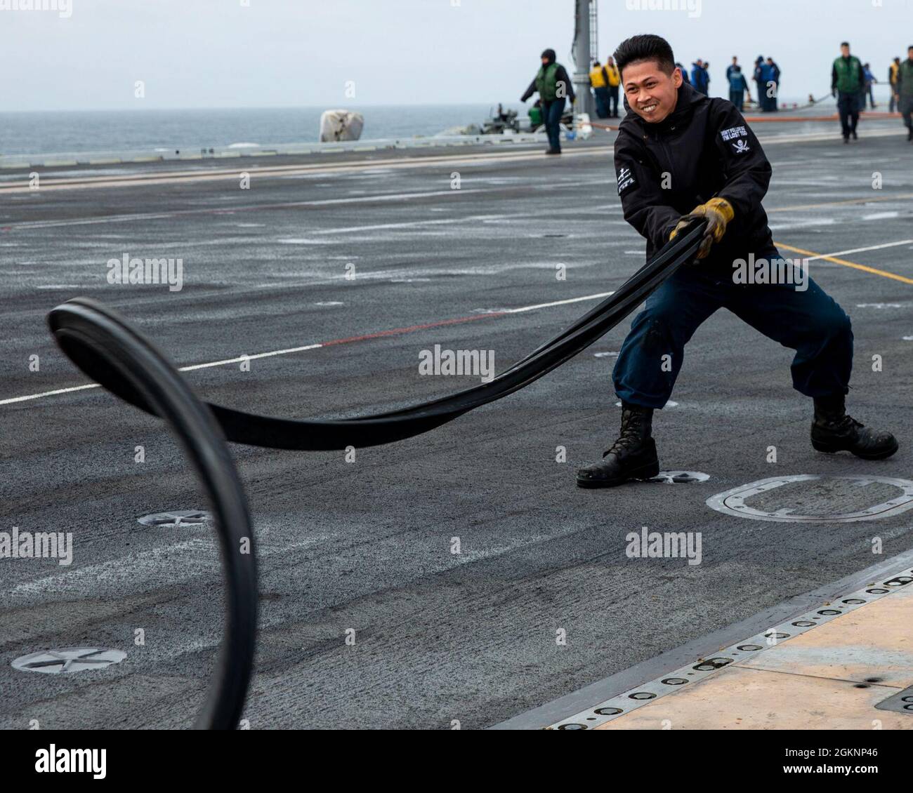 Catapult slot seal hi-res stock photography and images - Alamy