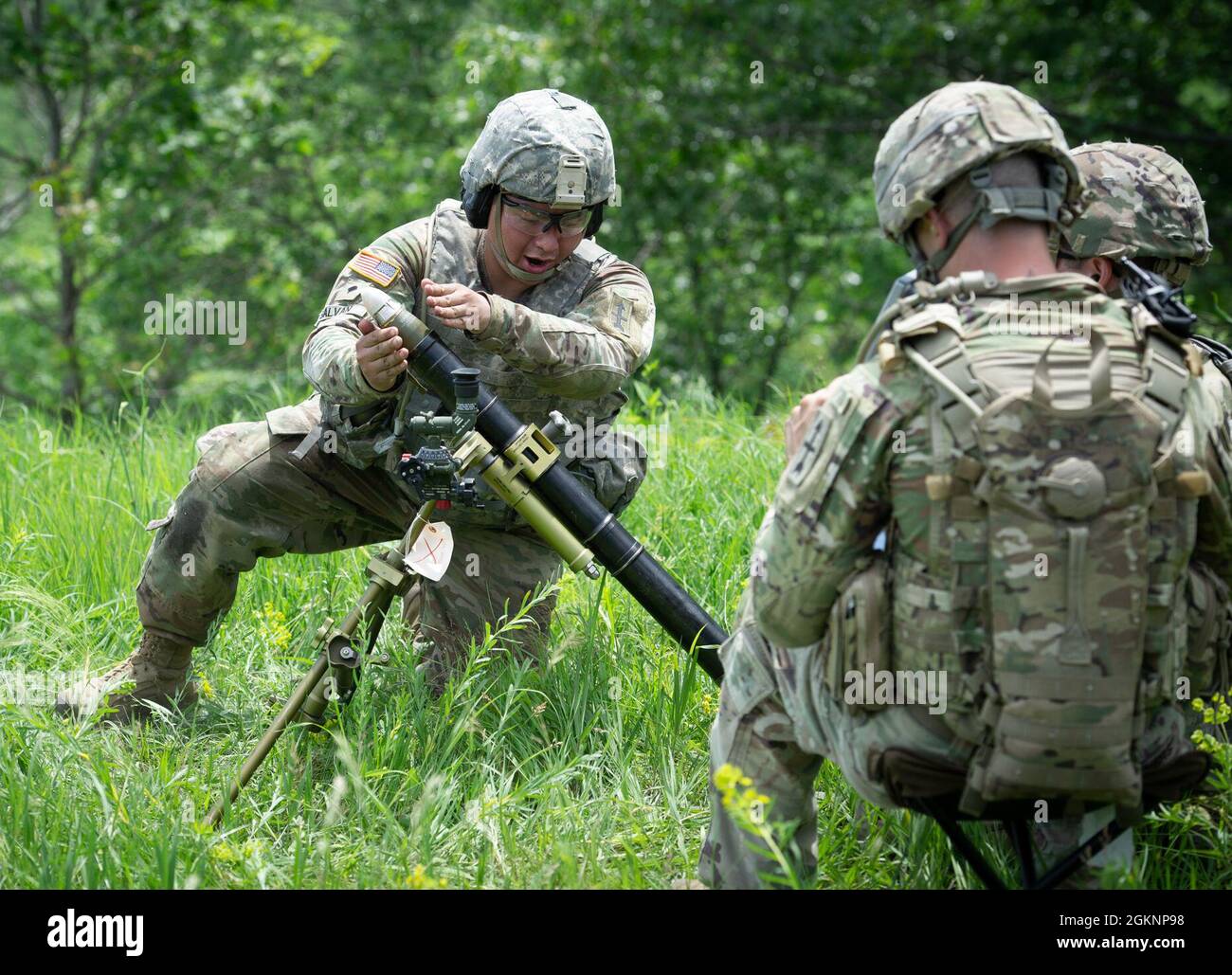 Soldiers from the Wisconsin National Guard’s 1st Battalion, 128th ...