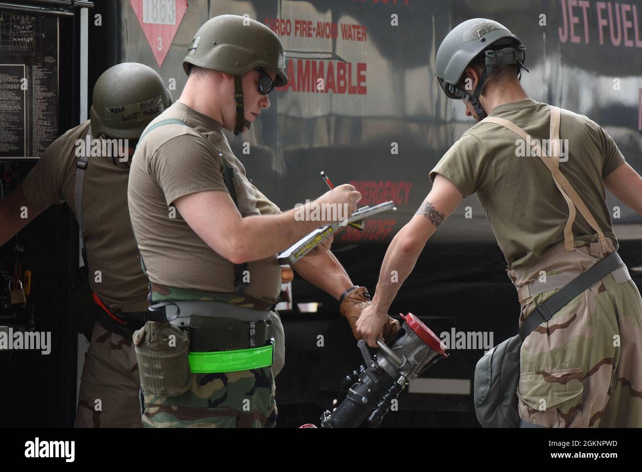 Members from the 442d Logistics Readiness Squadron work with crew ...