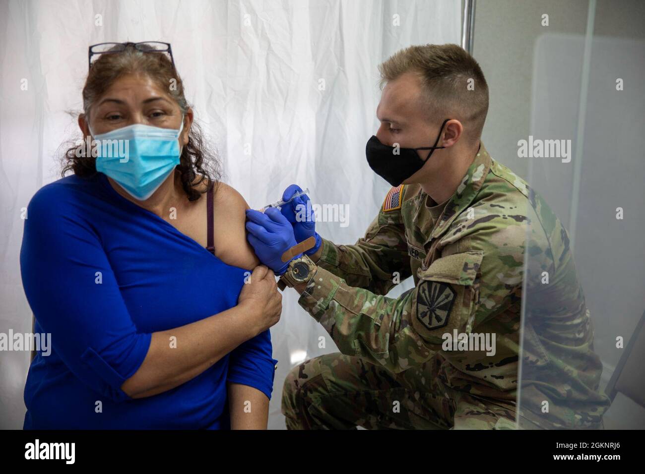 856th military police company hi-res stock photography and images - Alamy