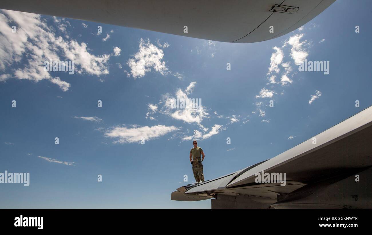Technical Sgt. Reese Spears, a crewchief from the 124th Aircraft ...