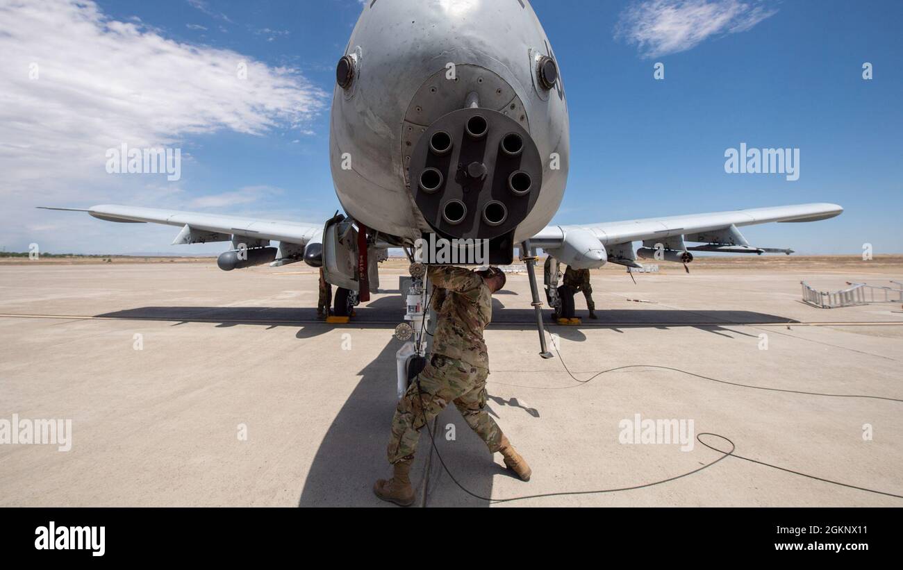 Master Sgt. T.J. Serafin, a crewchief with the 124th Aircraft ...