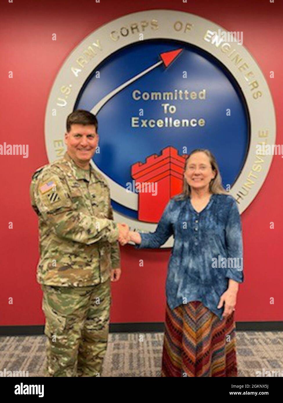 Col. Marvin Griffin, Huntsville Center commander, presents Rachel Ray ...