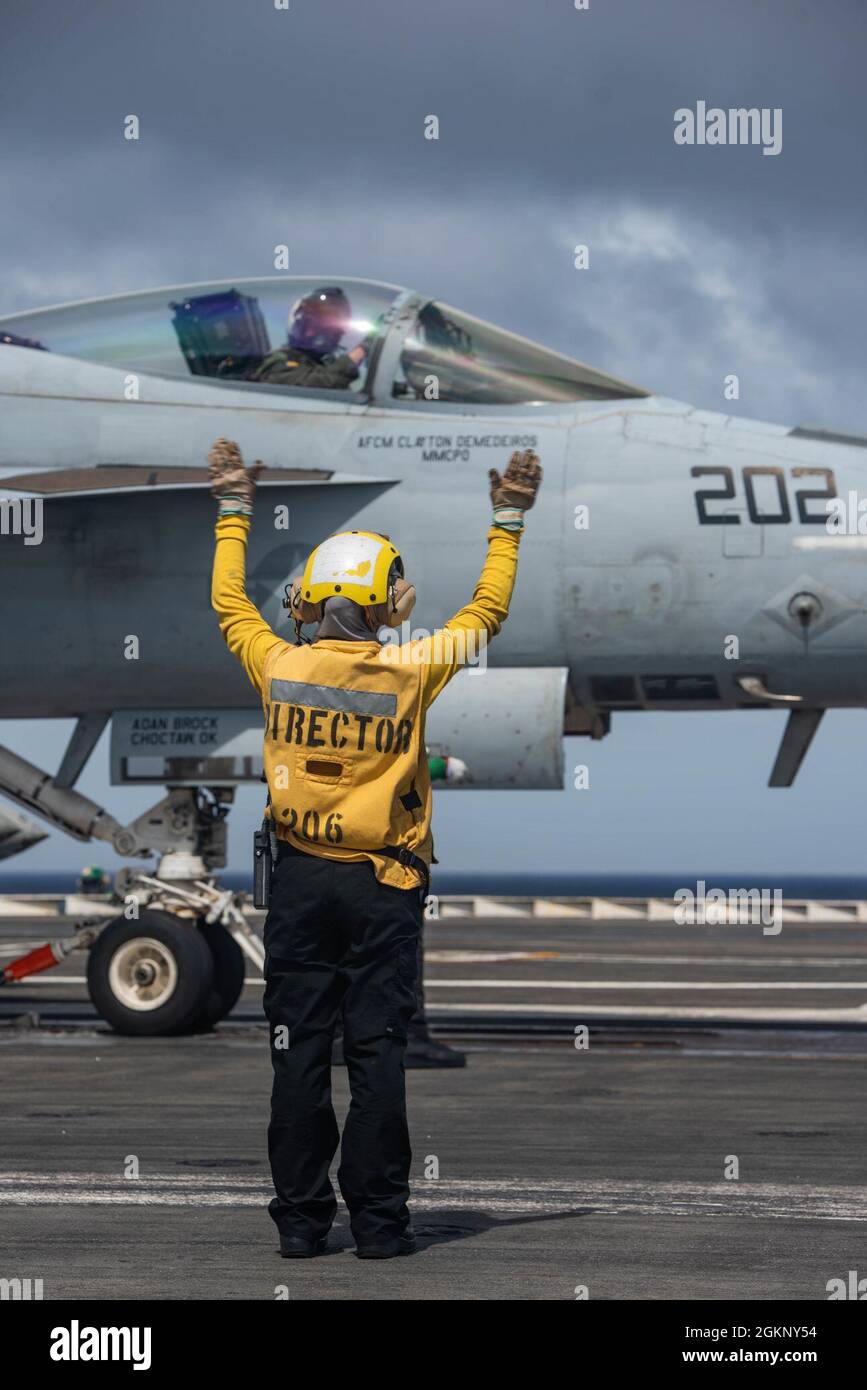 The royal navys new aircraft carrier hi-res stock photography and ...
