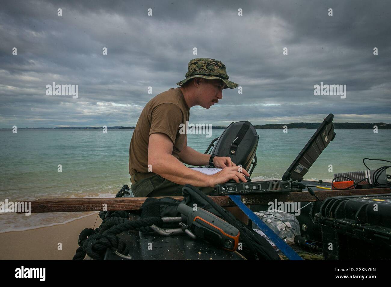 Utilitiesman hi-res stock photography and images - Alamy