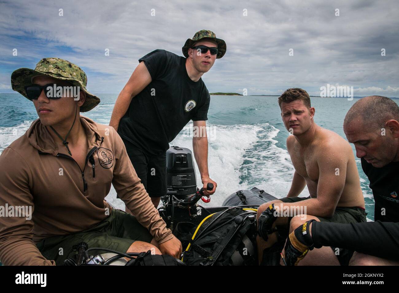 U.S. Navy Seabees with Underwater Construction Team Stock Photo - Alamy