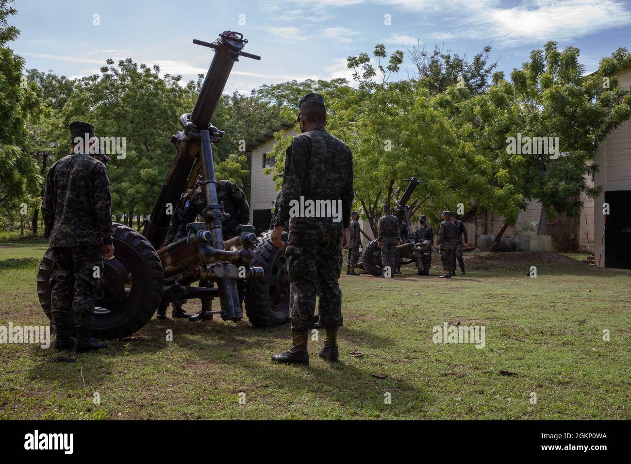 Honduran armed forces hi-res stock photography and images - Alamy