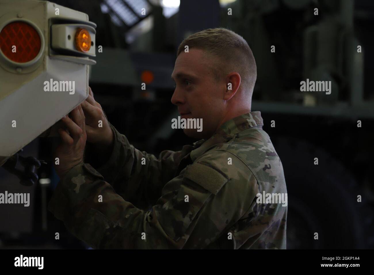 Mechanic and inventor hi-res stock photography and images - Alamy