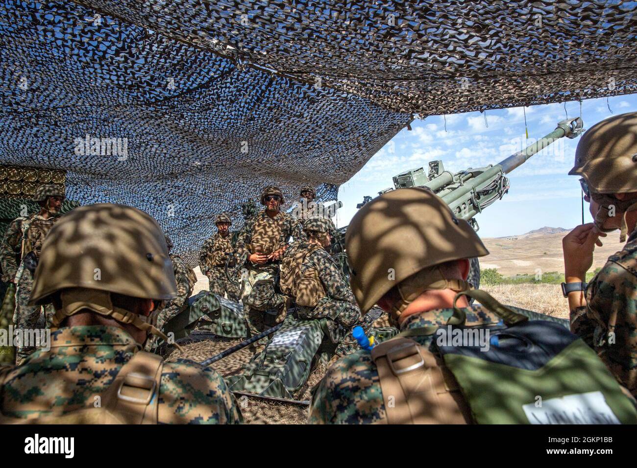 U.S. Marines with Battery F, 2nd Battalion, 11th Marine Regiment, 1st ...