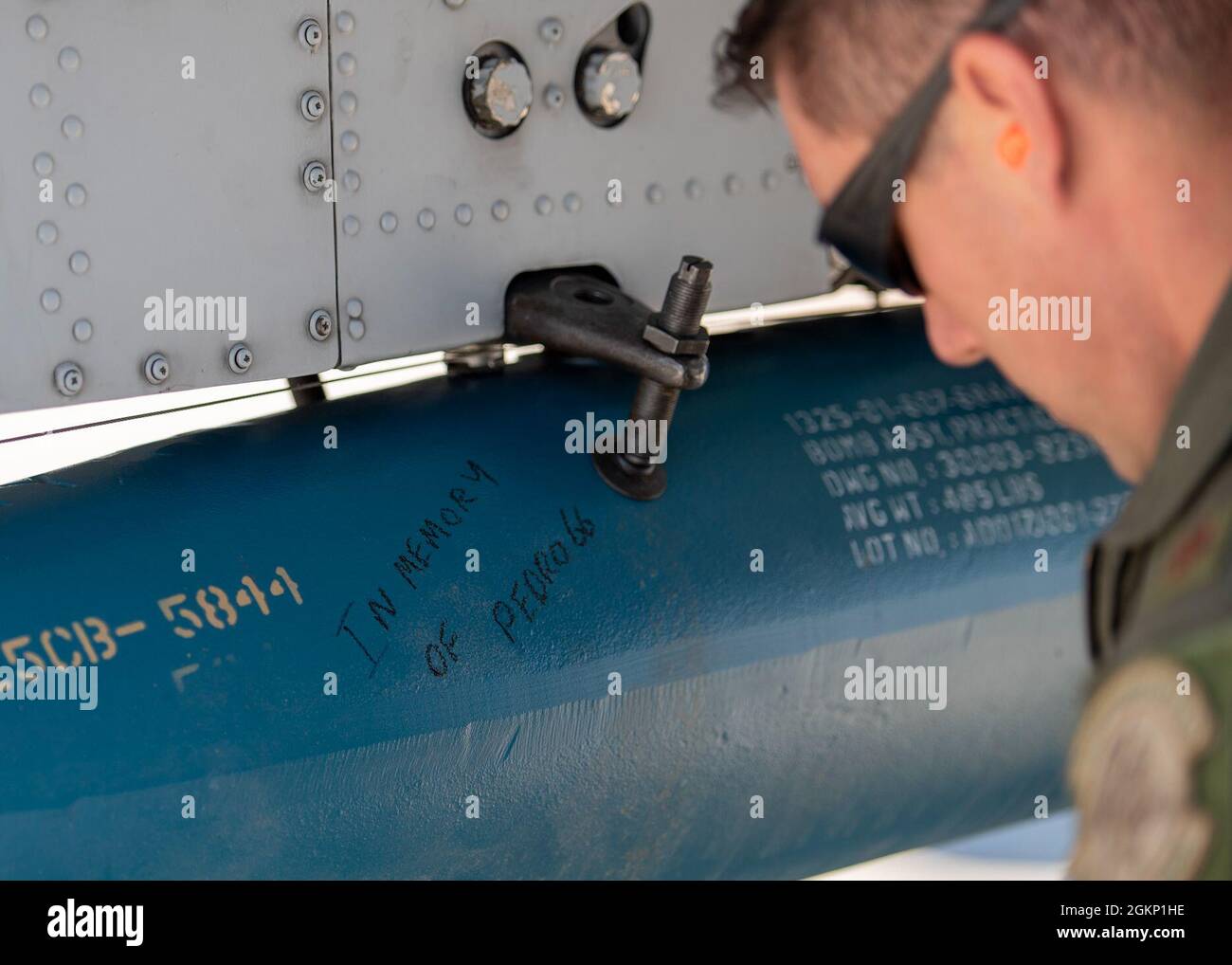 A pilot, from the 190th Fighter Squadron, 124th Fighter Wing, Boise ...