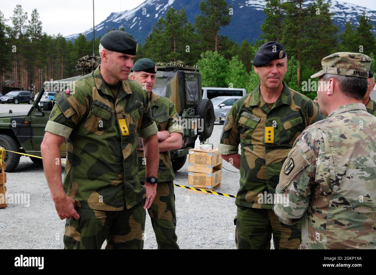 Col. Daniel Miller, the 41st Field Artillery Brigade commander, met ...