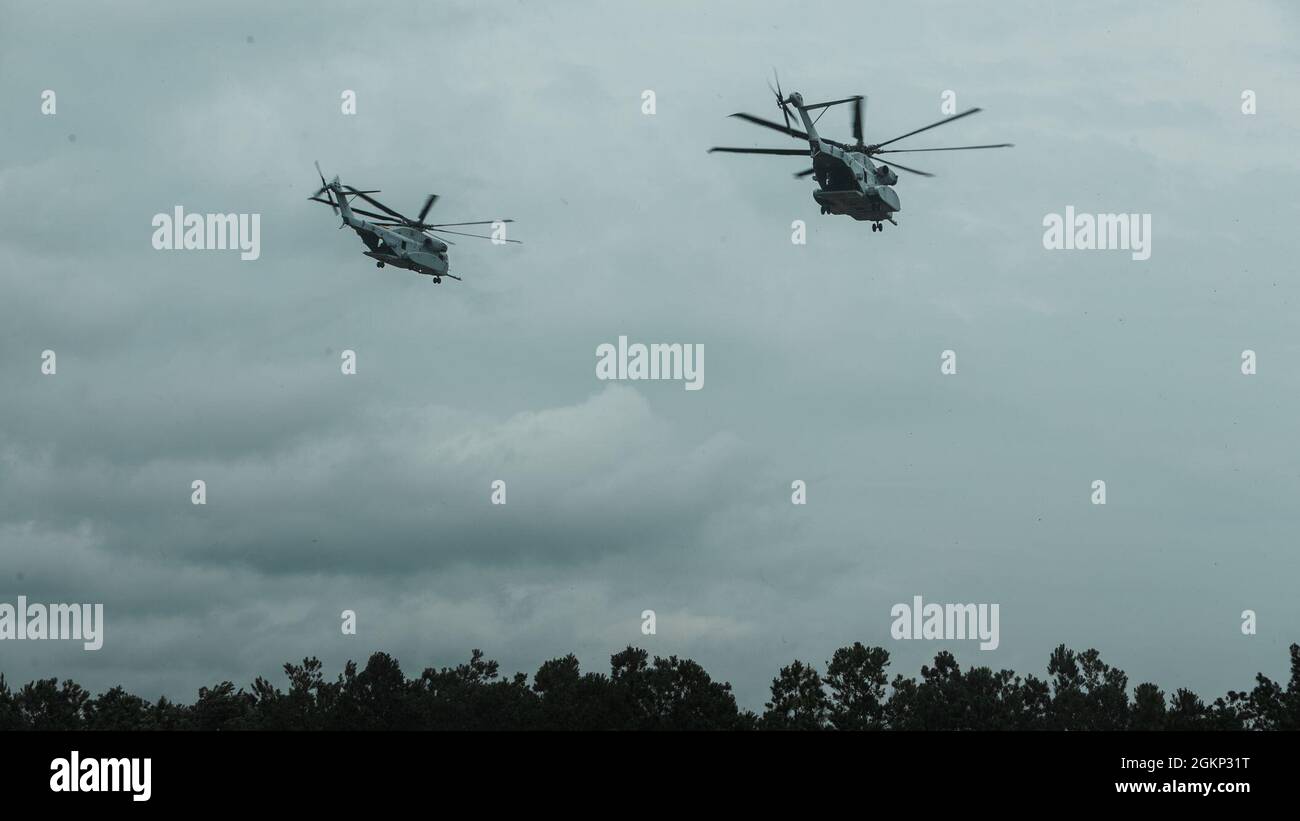 Heavylift helicopter hi-res stock photography and images - Alamy