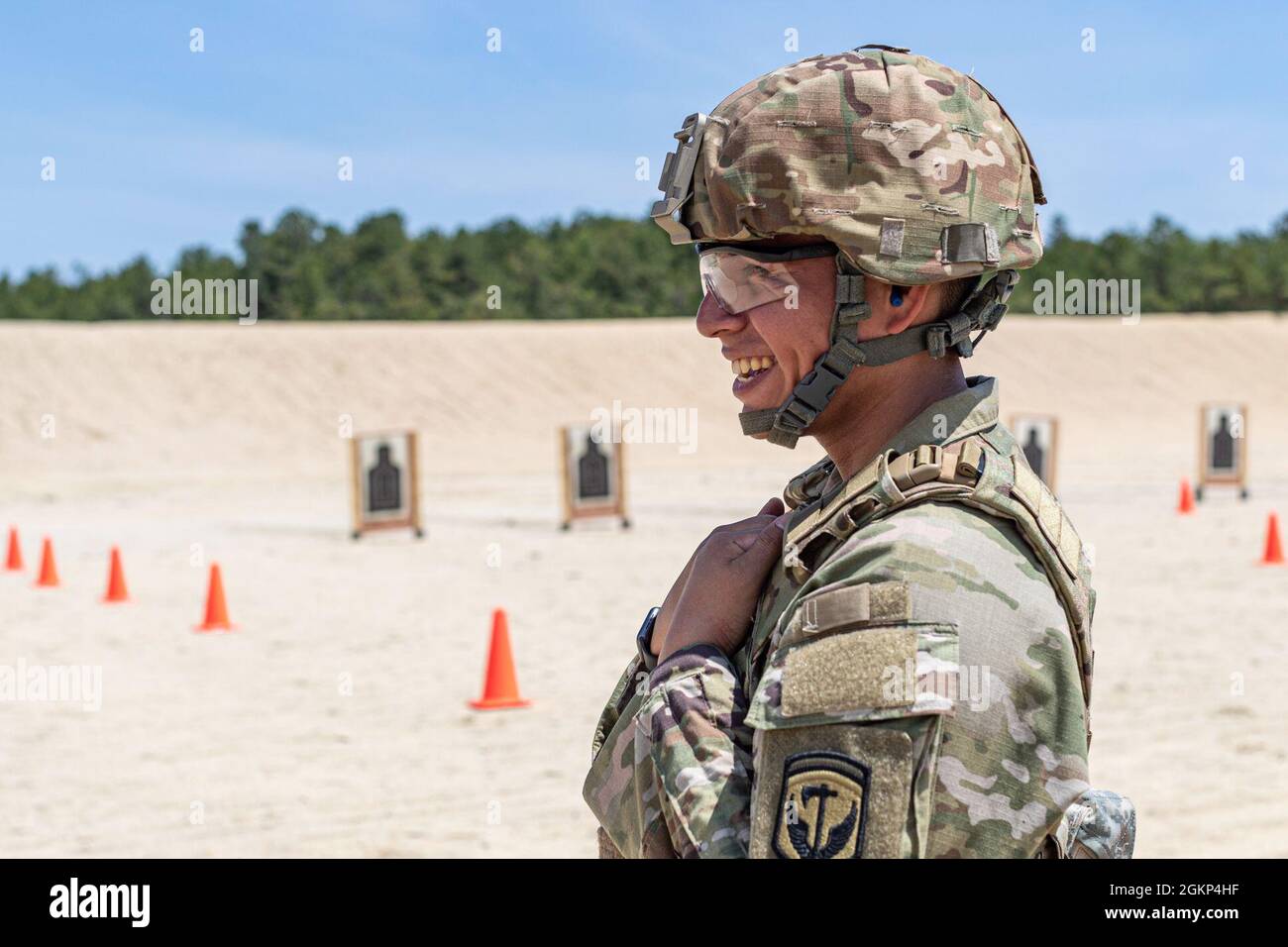 U.S. Army Soldiers with the New Jersey National Guard's 508th Military ...
