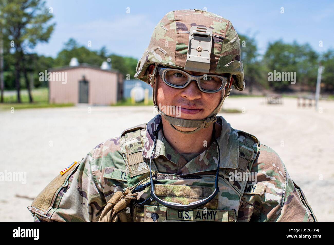 U.S. Army Soldiers with the New Jersey National Guard's 508th Military ...