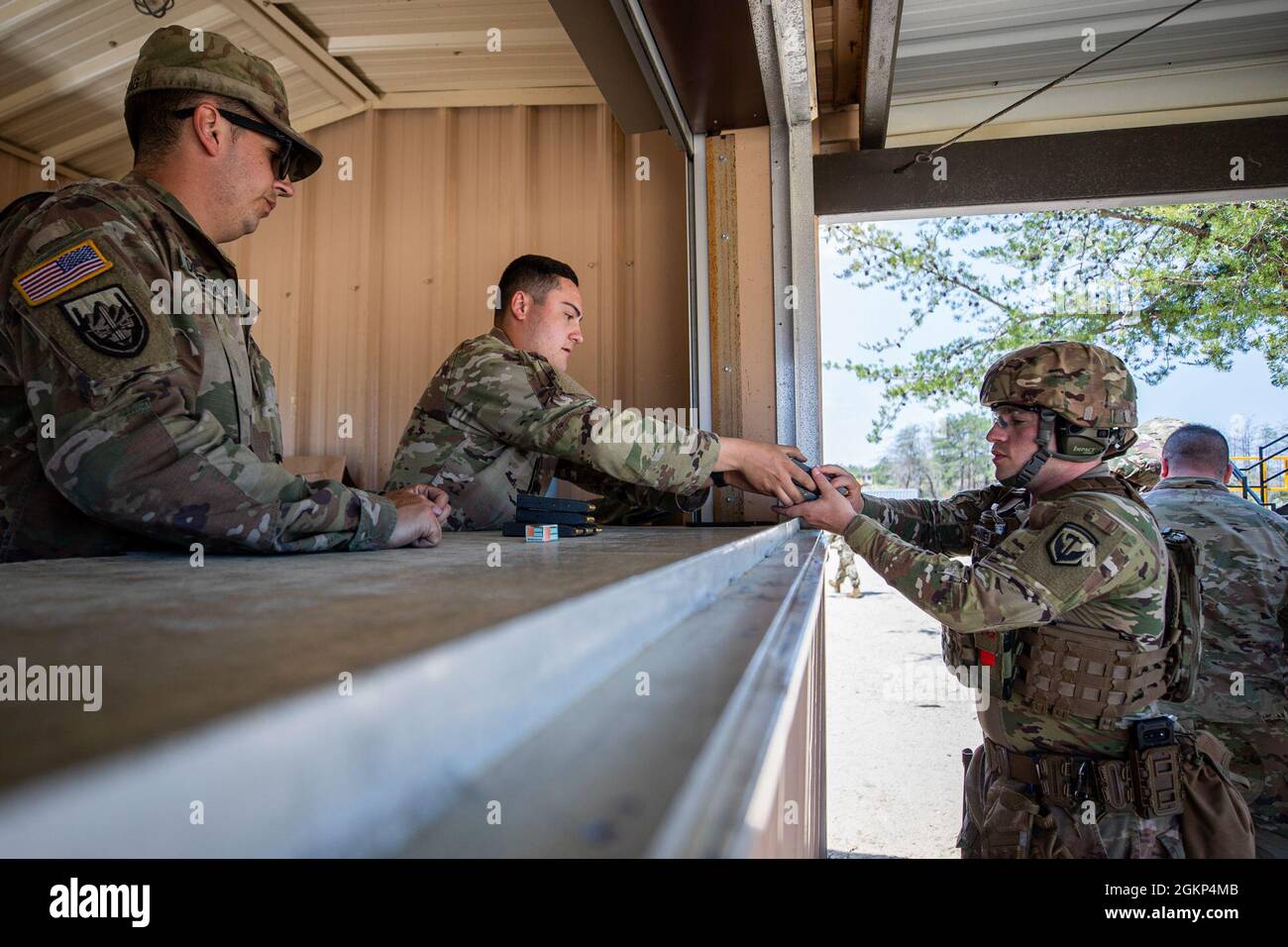 508th military police company hi-res stock photography and images - Alamy