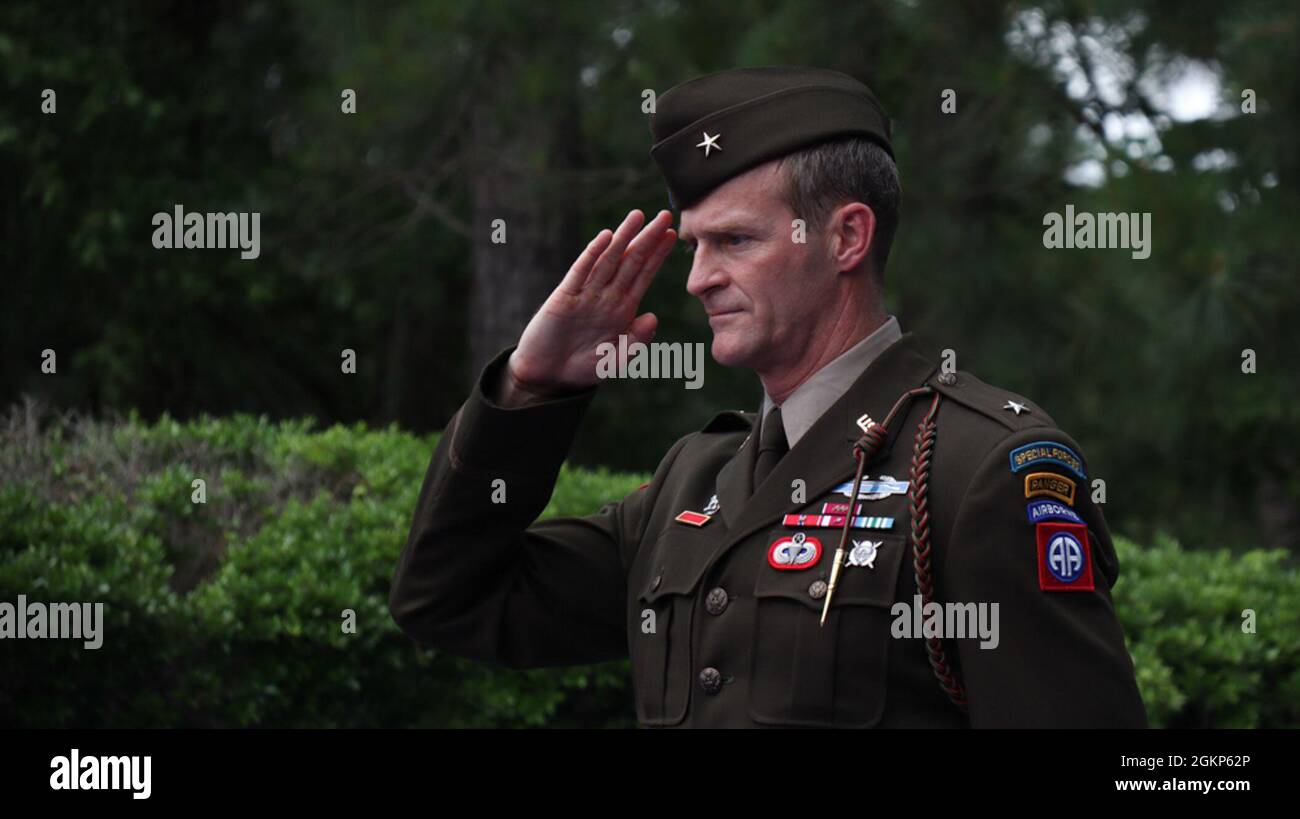 Iraqi army brig general hi-res stock photography and images - Alamy