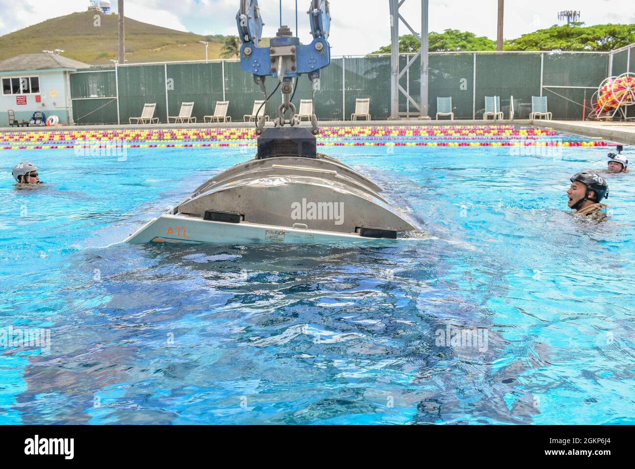 Hawaii Army National Guard Soldiers (from left to right) Sgt. Brant ...