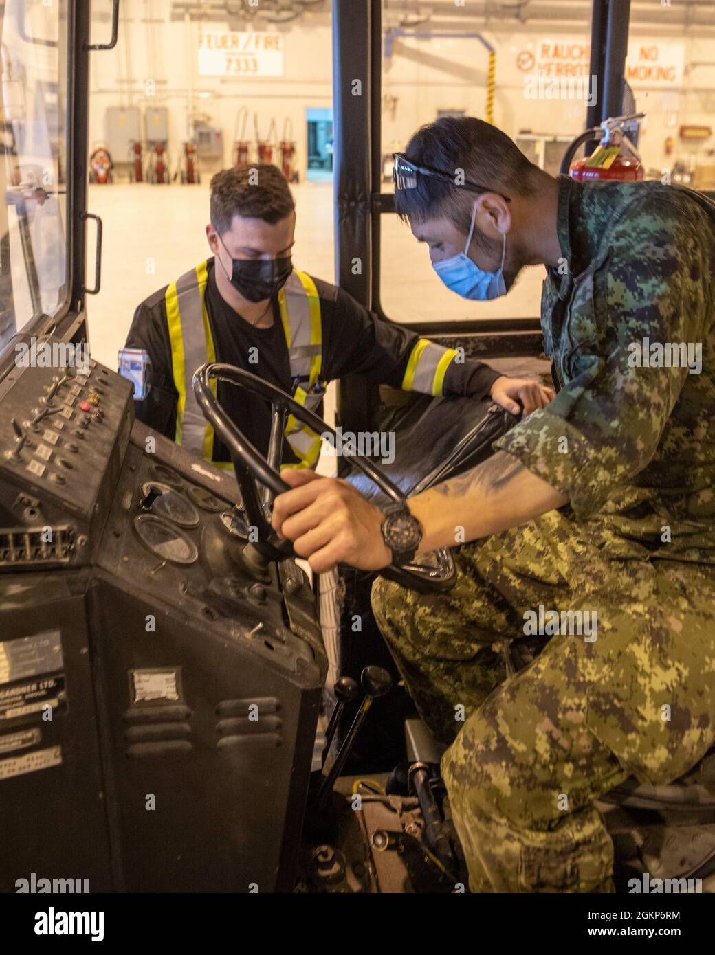 433 squadron hi-res stock photography and images - Alamy