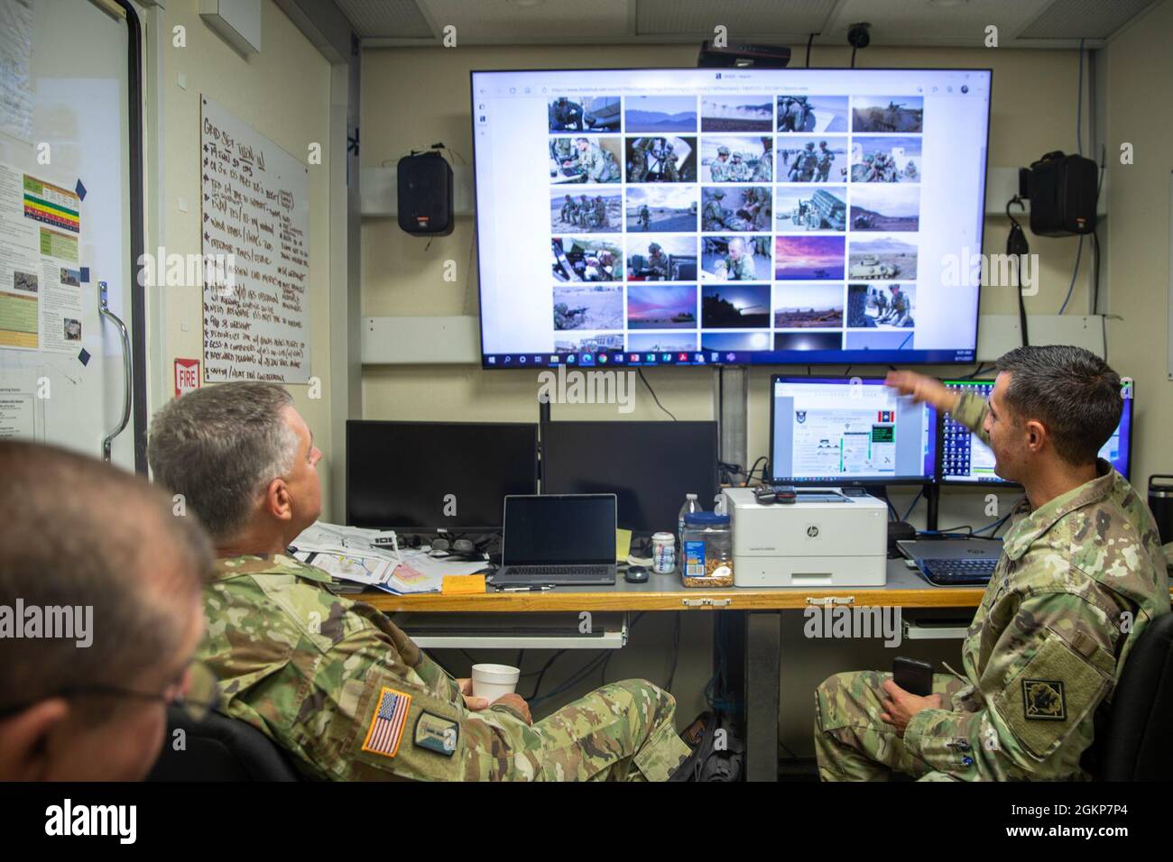 102d mobile public affairs detachment hi-res stock photography and ...