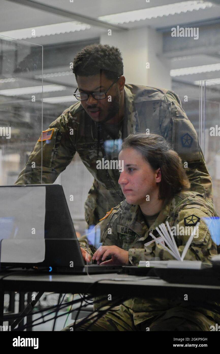 A U.S Army Soldiers from V Corps participate in the DEFENDER-Europe 21 ...