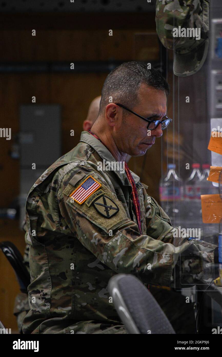 A U.S Army Soldier from V Corps participates in the DEFENDER-Europe 21 ...