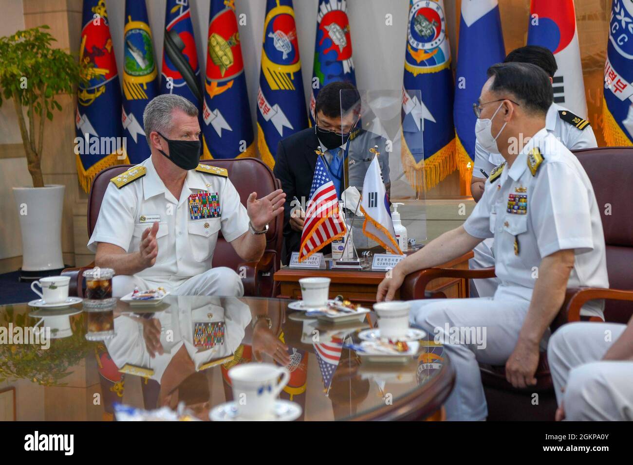 Adm paparo hi-res stock photography and images - Alamy