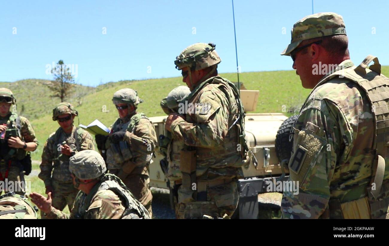 First Army OC/Ts of 2nd Battalion, 307th Field Artillery Regiment ...
