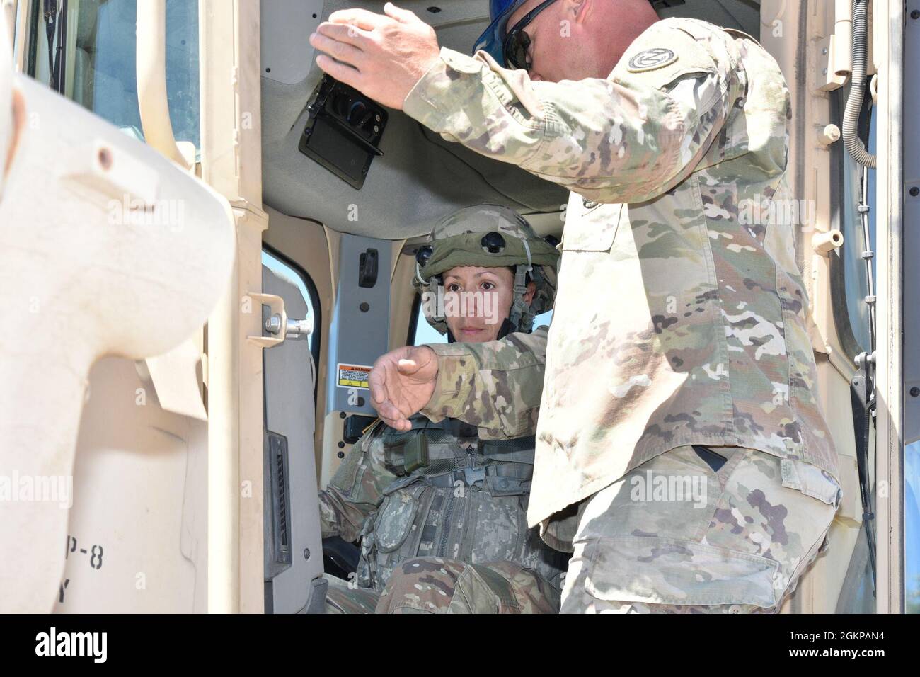 The 471st Engineer Company out of Fort Buchanan, Puerto Rico trains for ...
