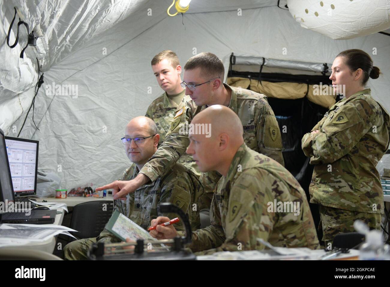 Indiana National Guard Capt. Kenneth Hunter, a 38th Infantry Division ...