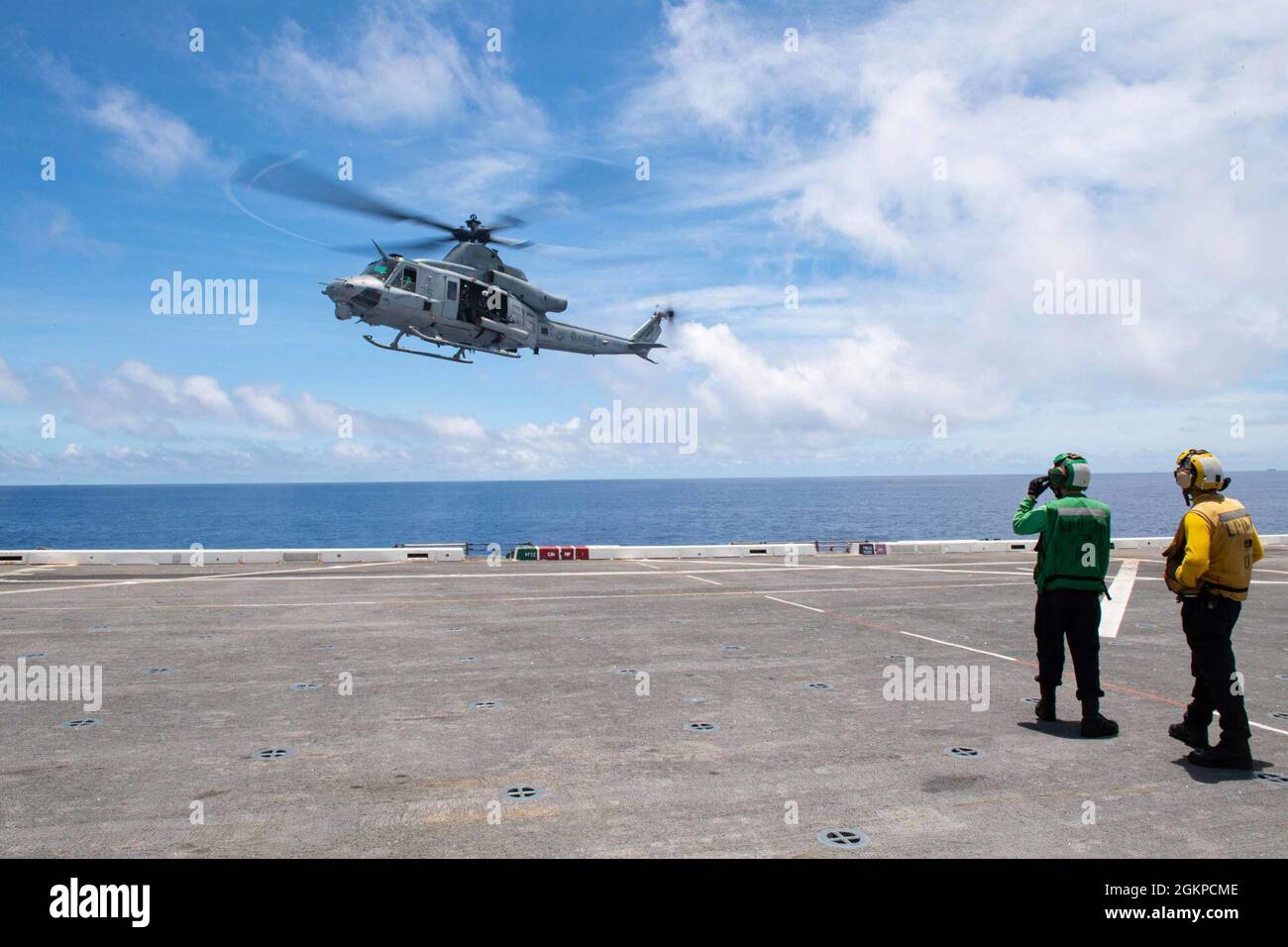 210612-N-XB010-1006 PHILIPPINE SEA (June 12, 2021) Aviation Boatswain's ...